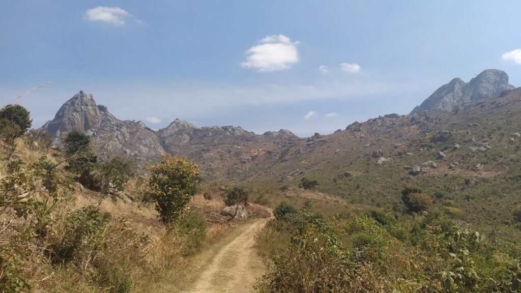 Hiking Nkhoma Mountain (Lilongwe)｜Malawi Travel and Business Guide