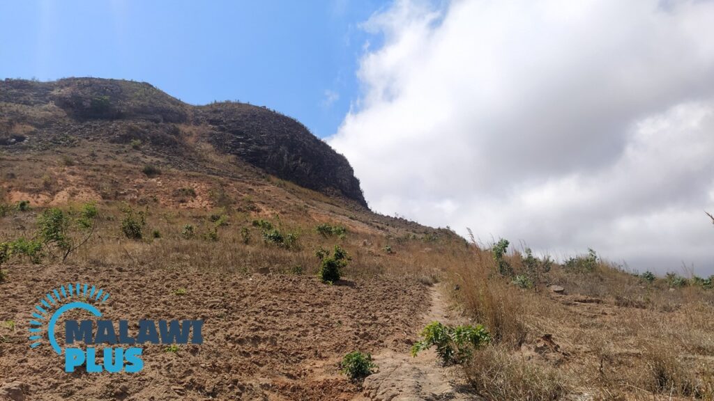 Hiking Ndirande Mountain (Blantyre)｜Malawi Travel and Business Guide