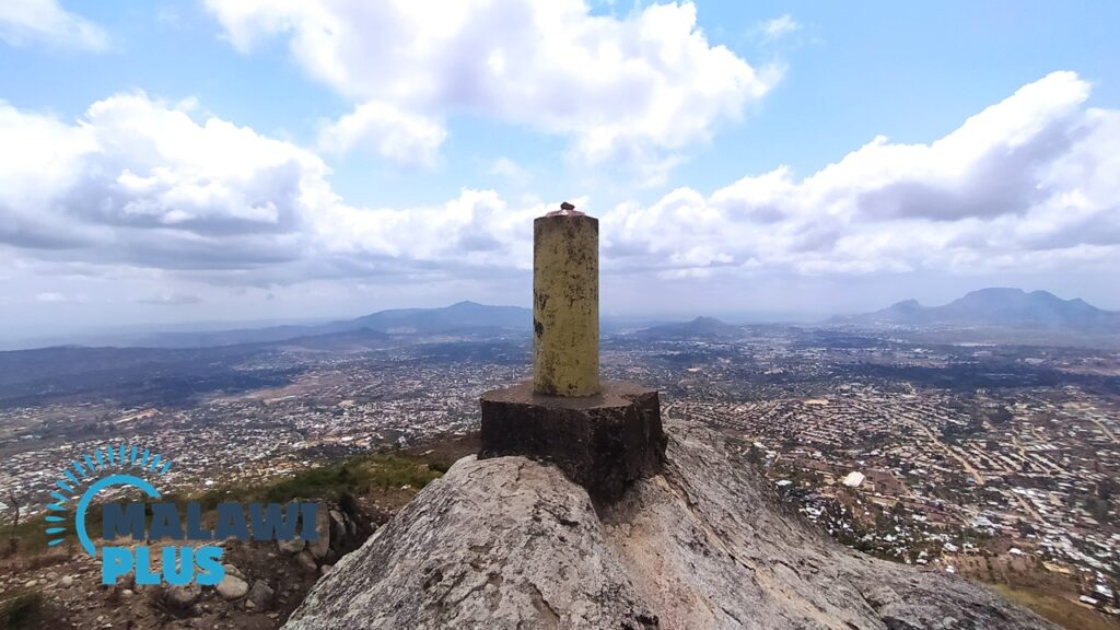 Hiking Mount Soche (Blantyre)｜Malawi Travel and Business Guide