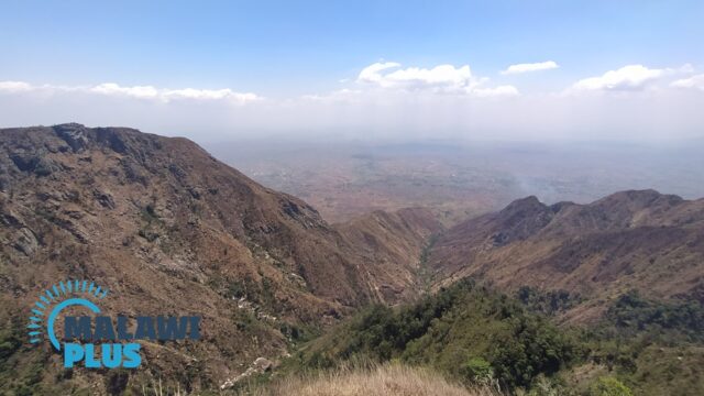 Hiking Zomba Plateau (Zomba)｜Malawi Travel and Business Guide