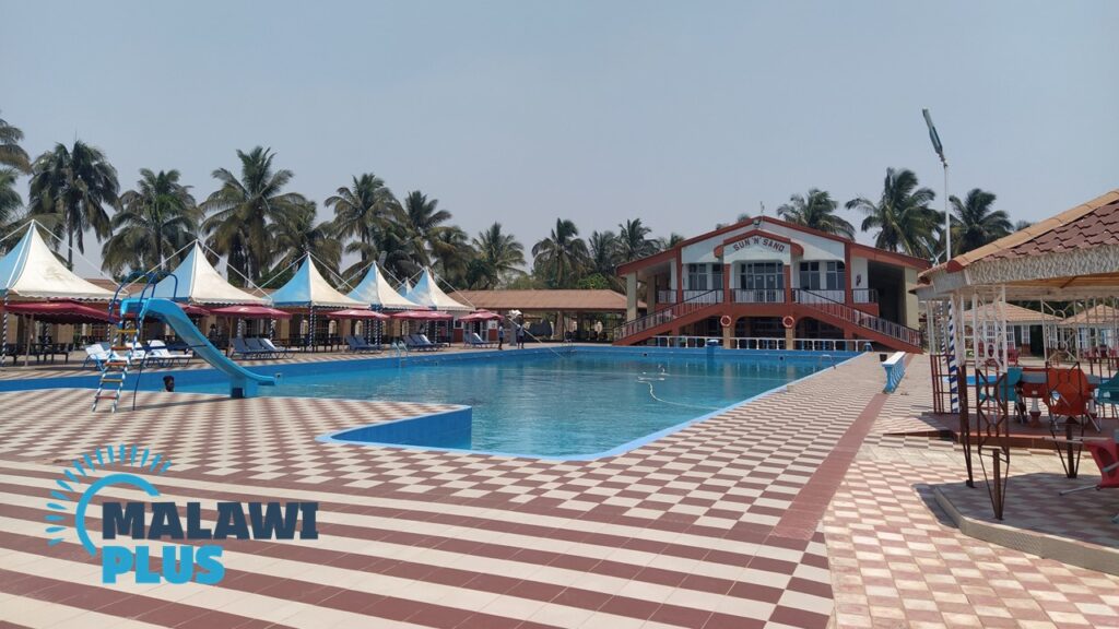 Sun ‘n’ Sand Holiday Resort in Mangochi｜Malawi Travel and Business Guide