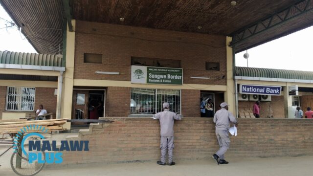 Songwe Border (Malawi-Tanzania Border) in Karonga, Malawi｜Malawi Travel ...